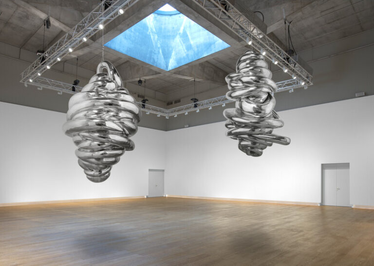 The Top 10 Contemporary Art Galleries in the World – arthubin